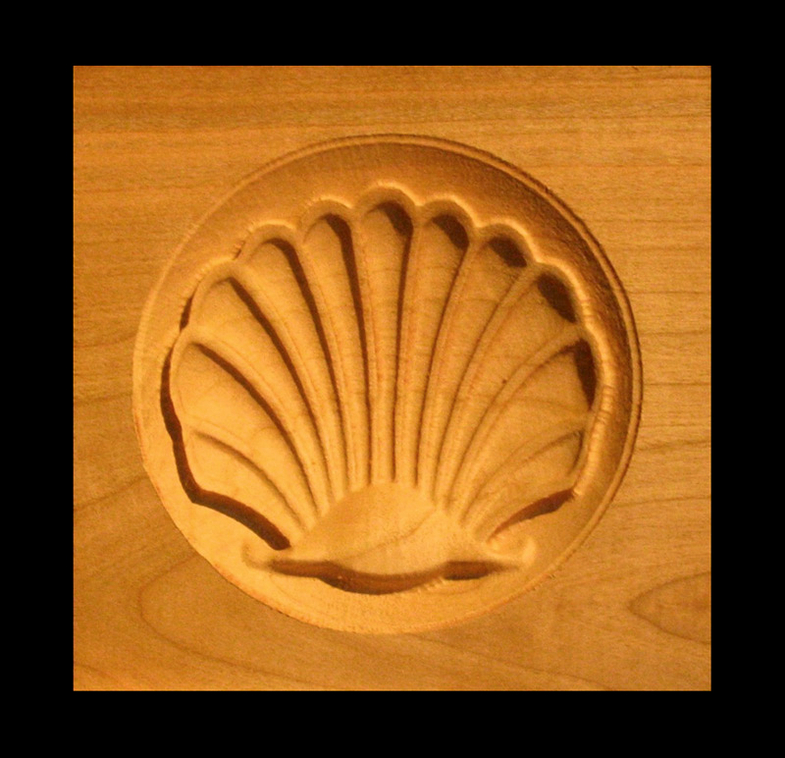 Decorative Wood Corner Block - Carved Reverse Shell